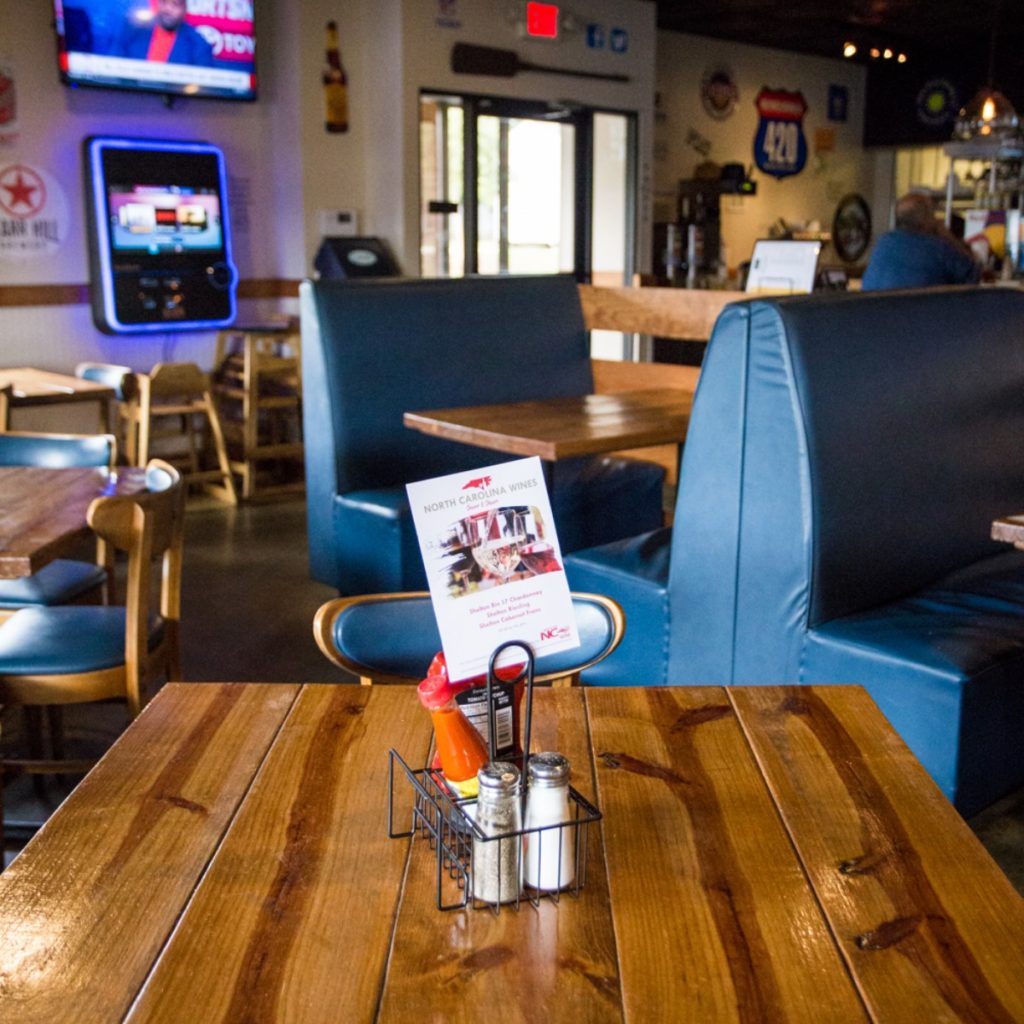 Ogden Tap Room in Wilmington || Over 40 Beers on Tap